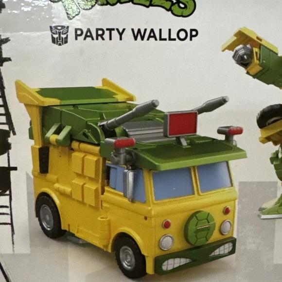 Hasbro | Toys | Transformers Hasbro X Tmnt 224 Party Wallop Wagon ...